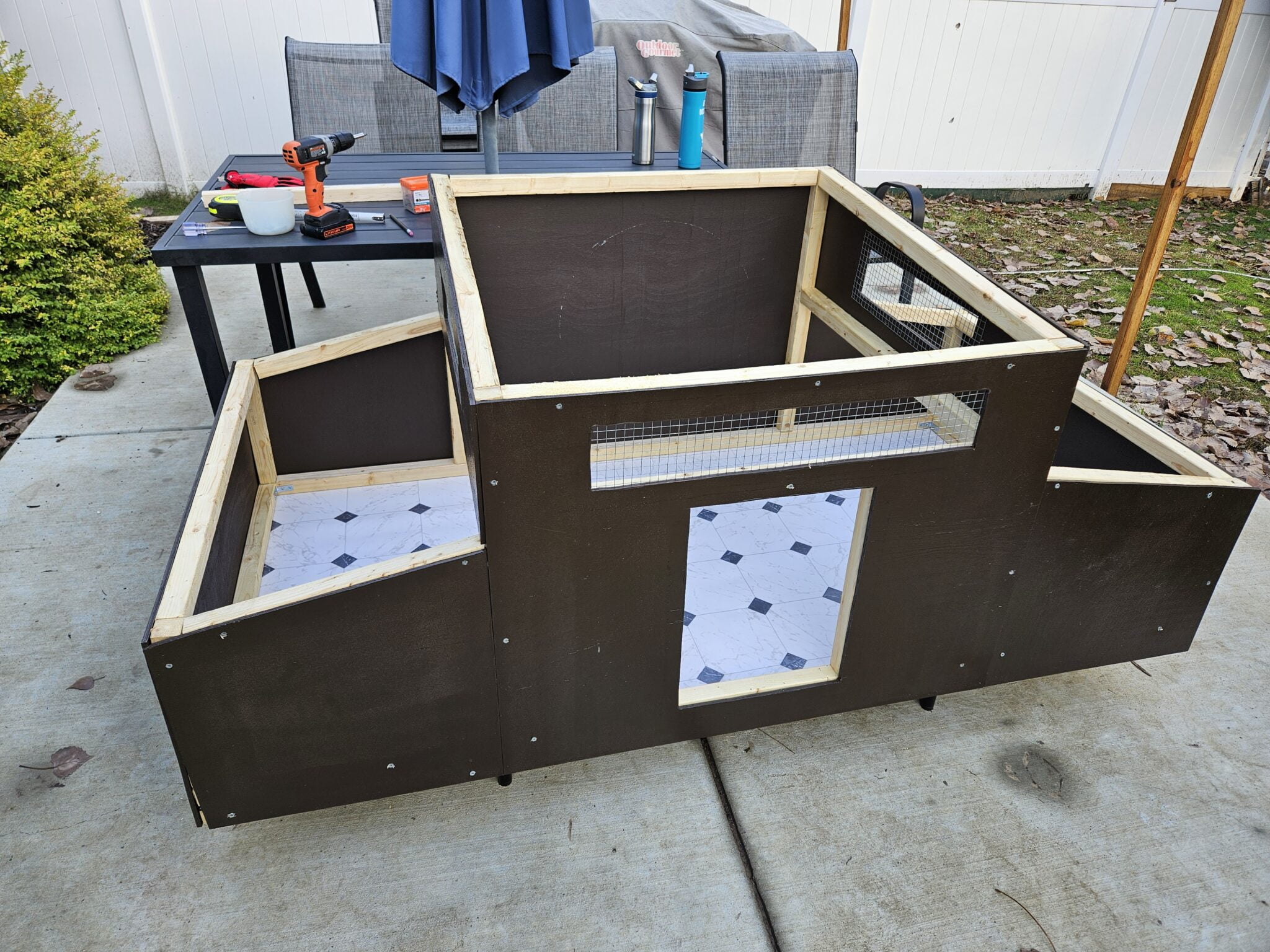 Super Cute DIY Duck House (Step-By-Step-Guide)